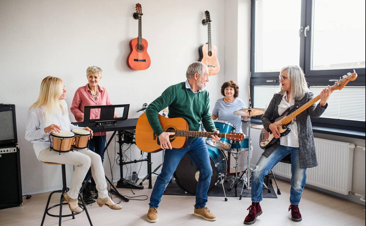 ¿Quién dijo que hacerse mayor es aburrido? | El Correo